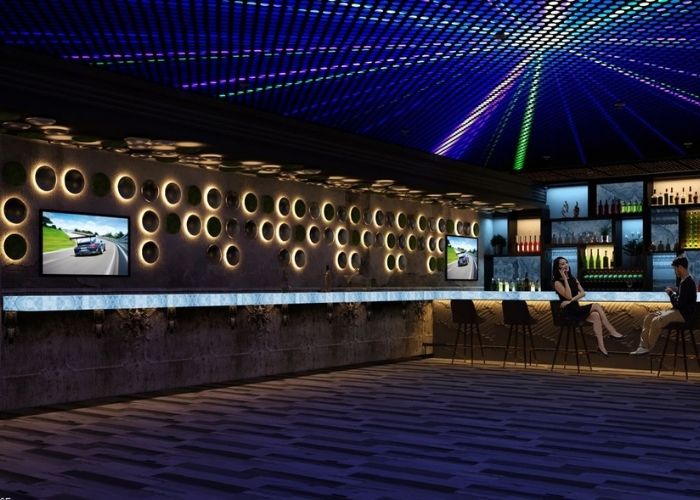 Seven Eleven Club in Mumbai