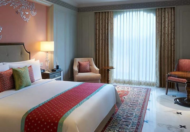 Palace Rooms